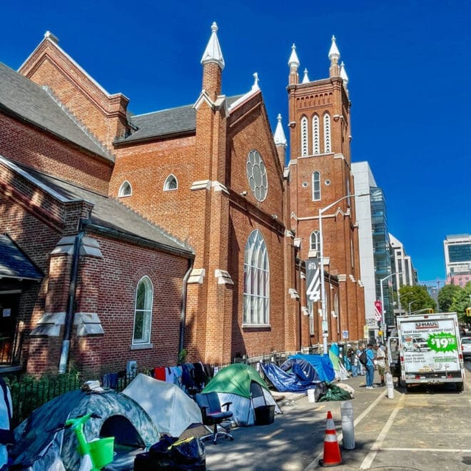 Removal of homeless encampment near Atlanta’s Shrine part of broader ...