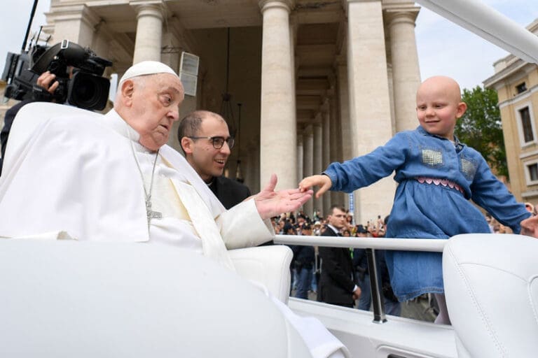 Via Crucis: The final Holy Week journey of Pope Francis - Georgia ...